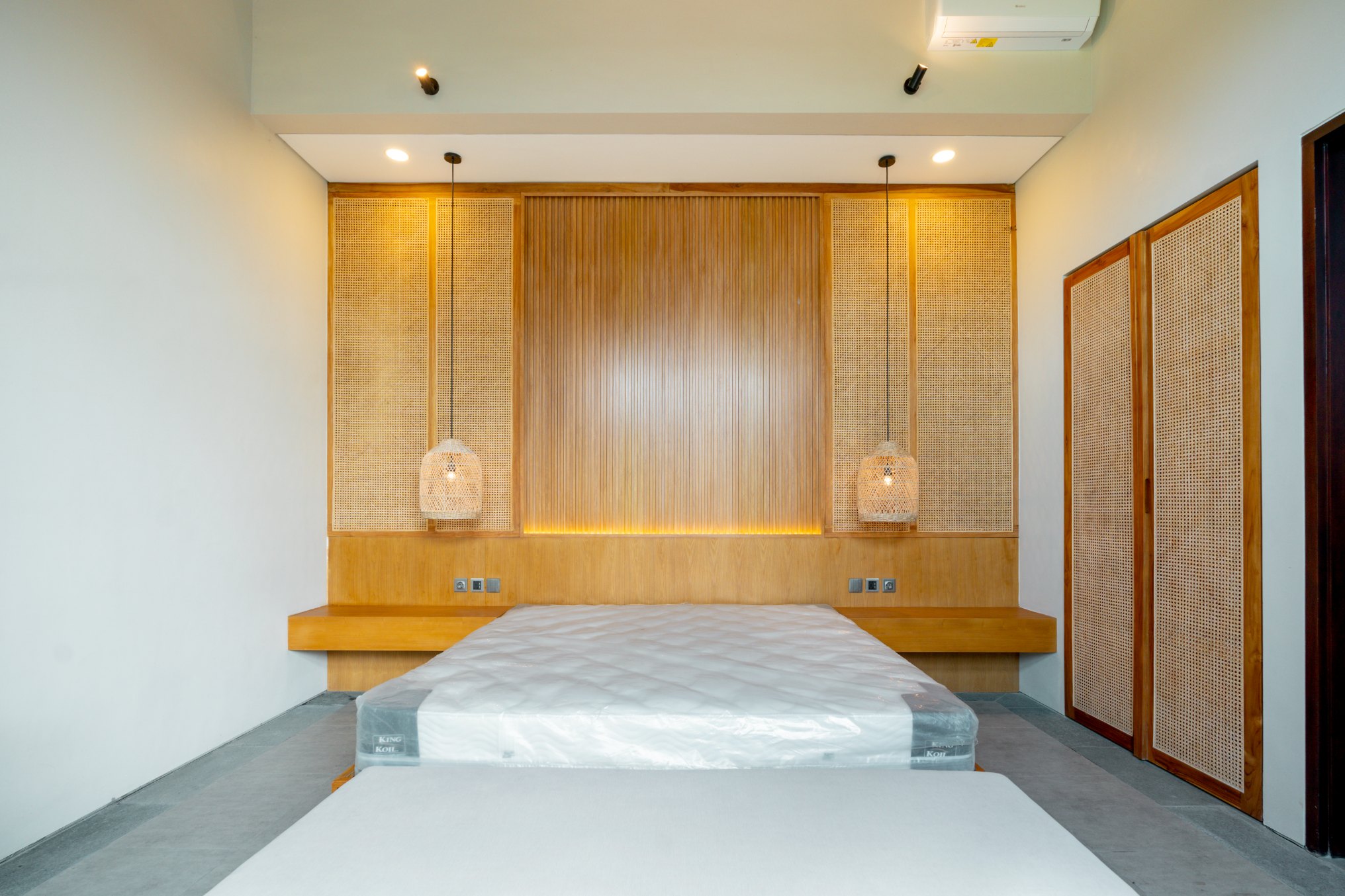 Royal Villa Seseh Beach Resort - AJNA Property